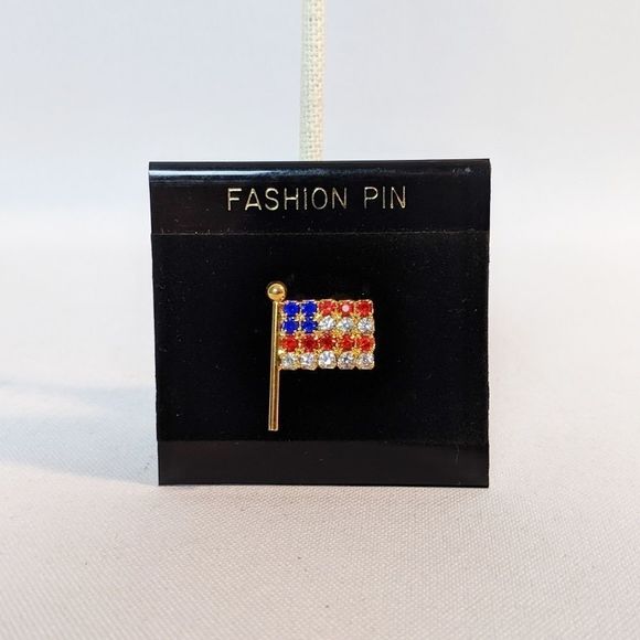 Vintage | Jewelry | Smallrhinestone American Flag Pin Vintage New ...